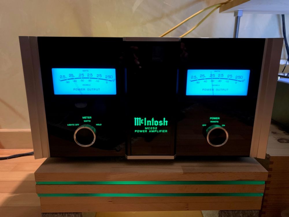 √ Mc Intosh MC - 252 Occasione Usato - Codice 279371